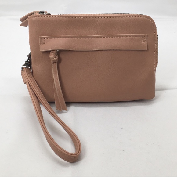 Universal Thread | Bags | Universal Thead Goods Co Pale Pink Wristlet 3 ...